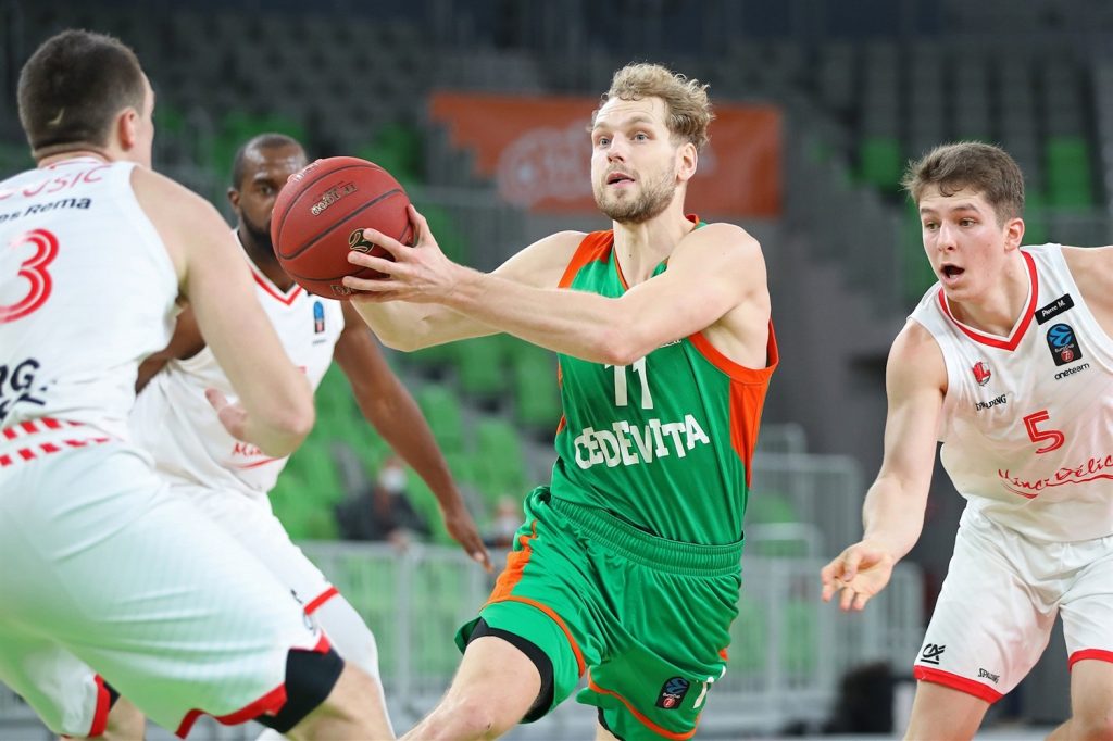 Jaka Blažič tudi uradno v Turčijo | Košarka.si - Vodilni slovenski ...